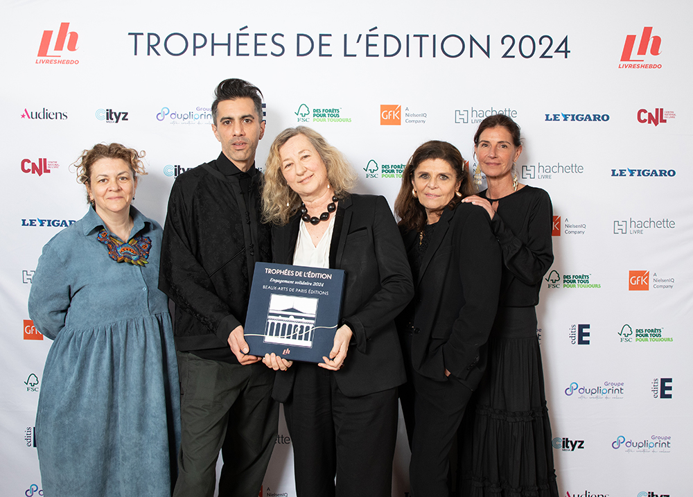 An Iranian revolution: Femme Vie Liberté wins the solidarity award ...